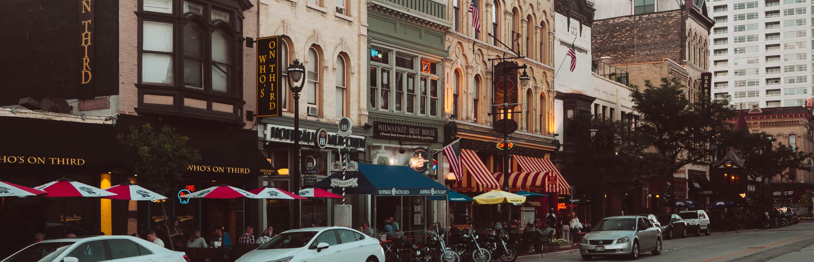 Old World Third Street Entertainment District | Milwaukee Downtown